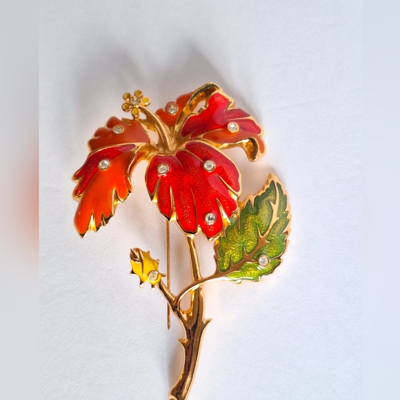 Avon | Jewelry | Vintage Hibiscus Flowers Brooch | Poshmark